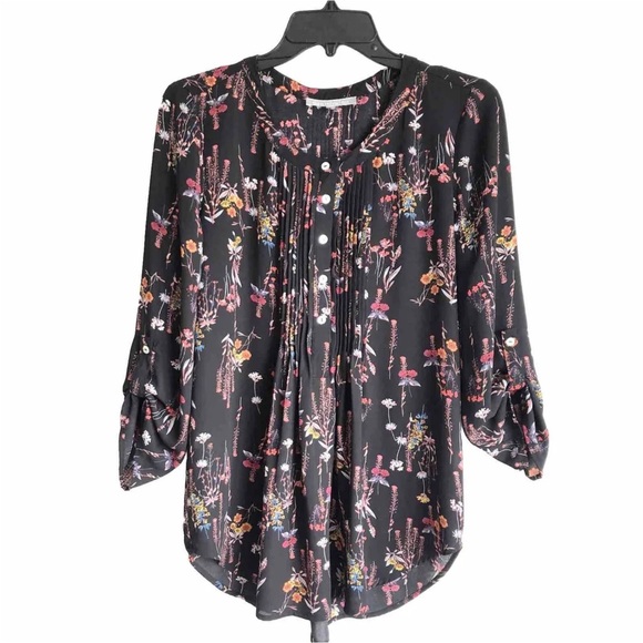 Daniel Rainn | Tops | Daniel Rainn Pleated Floral Blouse Sz S | Poshmark